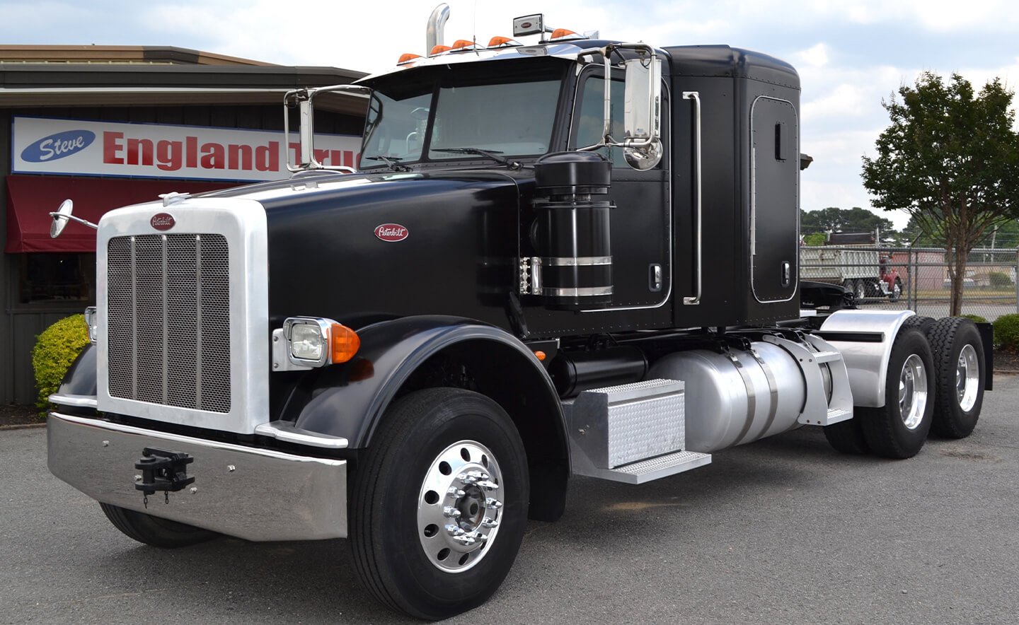 Custom Built Trucks | Steve England Truck Sales | Searcy, Arkansas