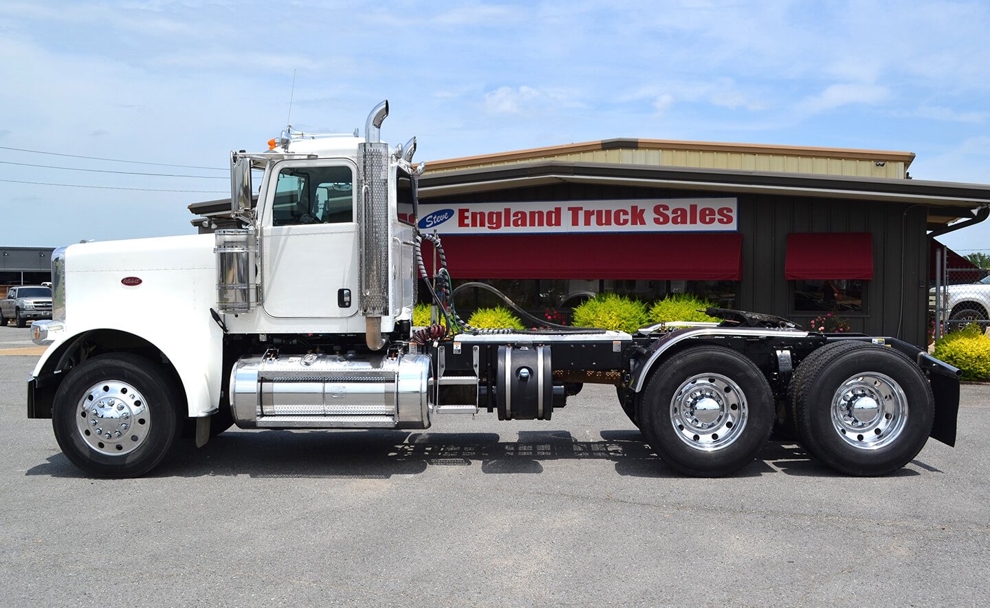 Custom Built Trucks | Steve England Truck Sales | Searcy, Arkansas